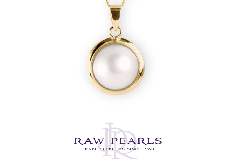 Raw Pearls releases its AW15 catalogue ahead of IJL