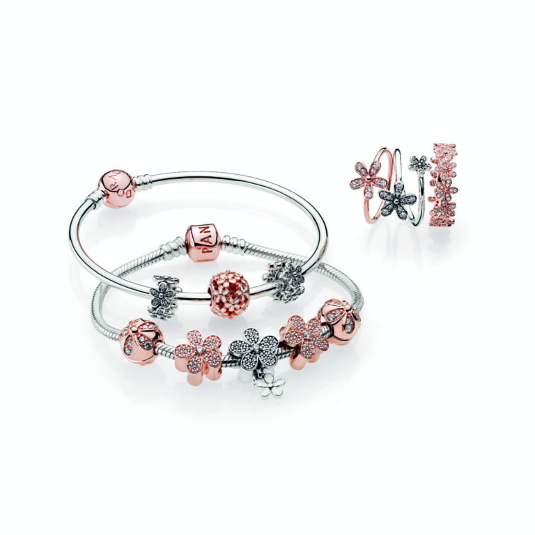 Pandora takes over distribution in Spain