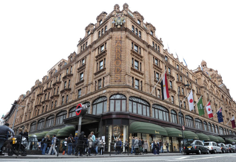 Graff unveils golden Harrods boutique