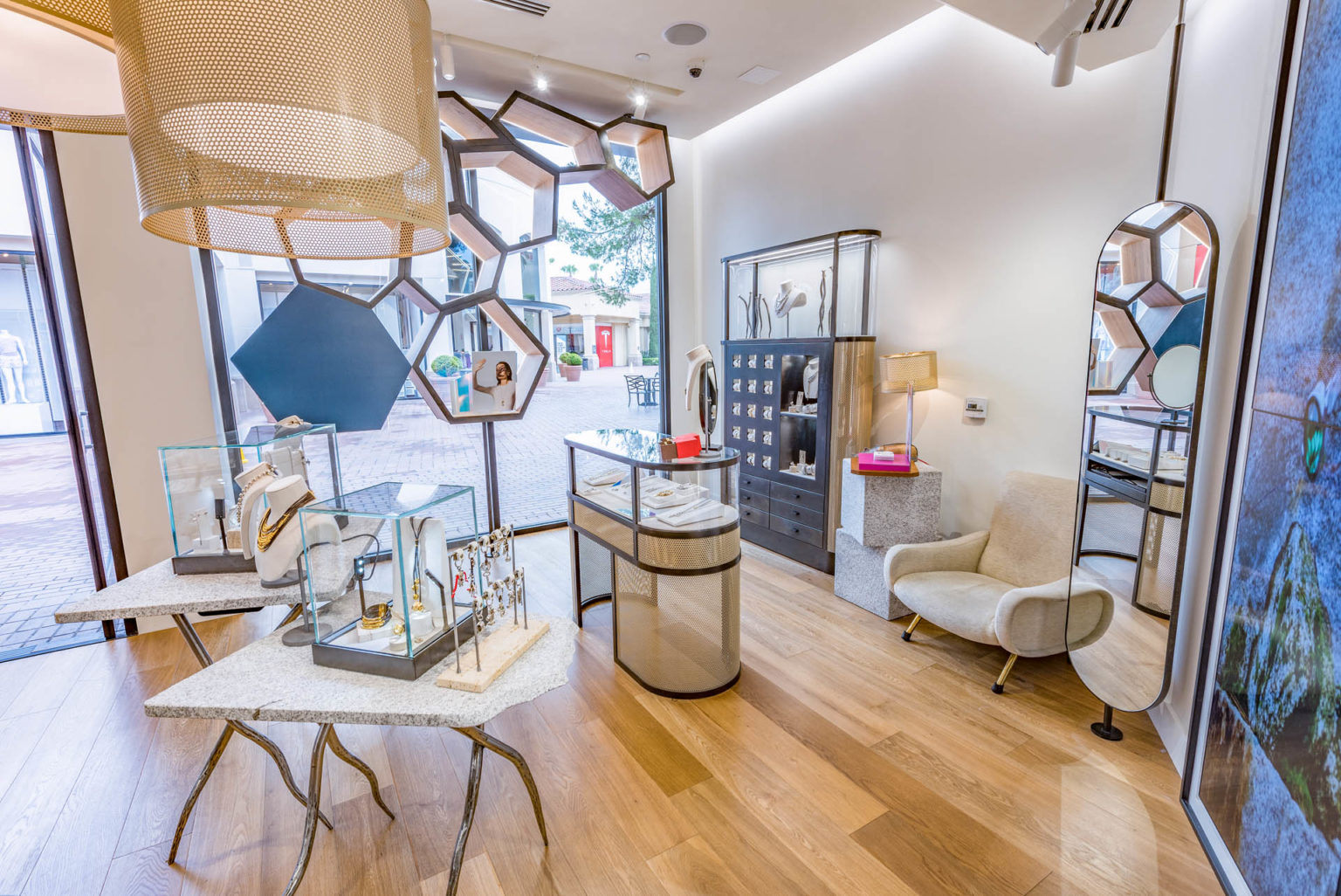 INNOVATION WEEK Q&A: The UNOde50 story - creative director José Azulay ...