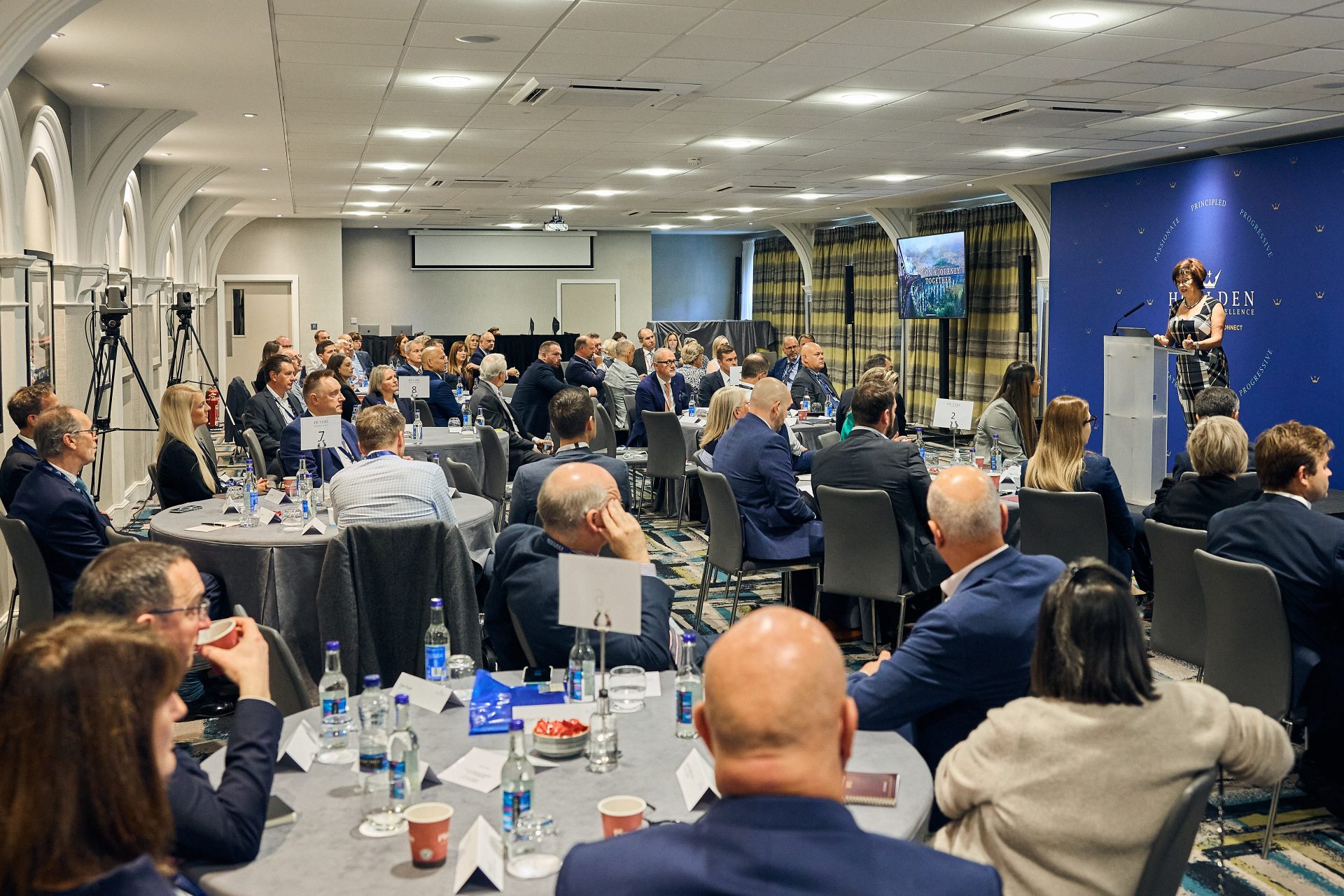 Houlden announces new Employee Reward Scheme at Autumn meeting